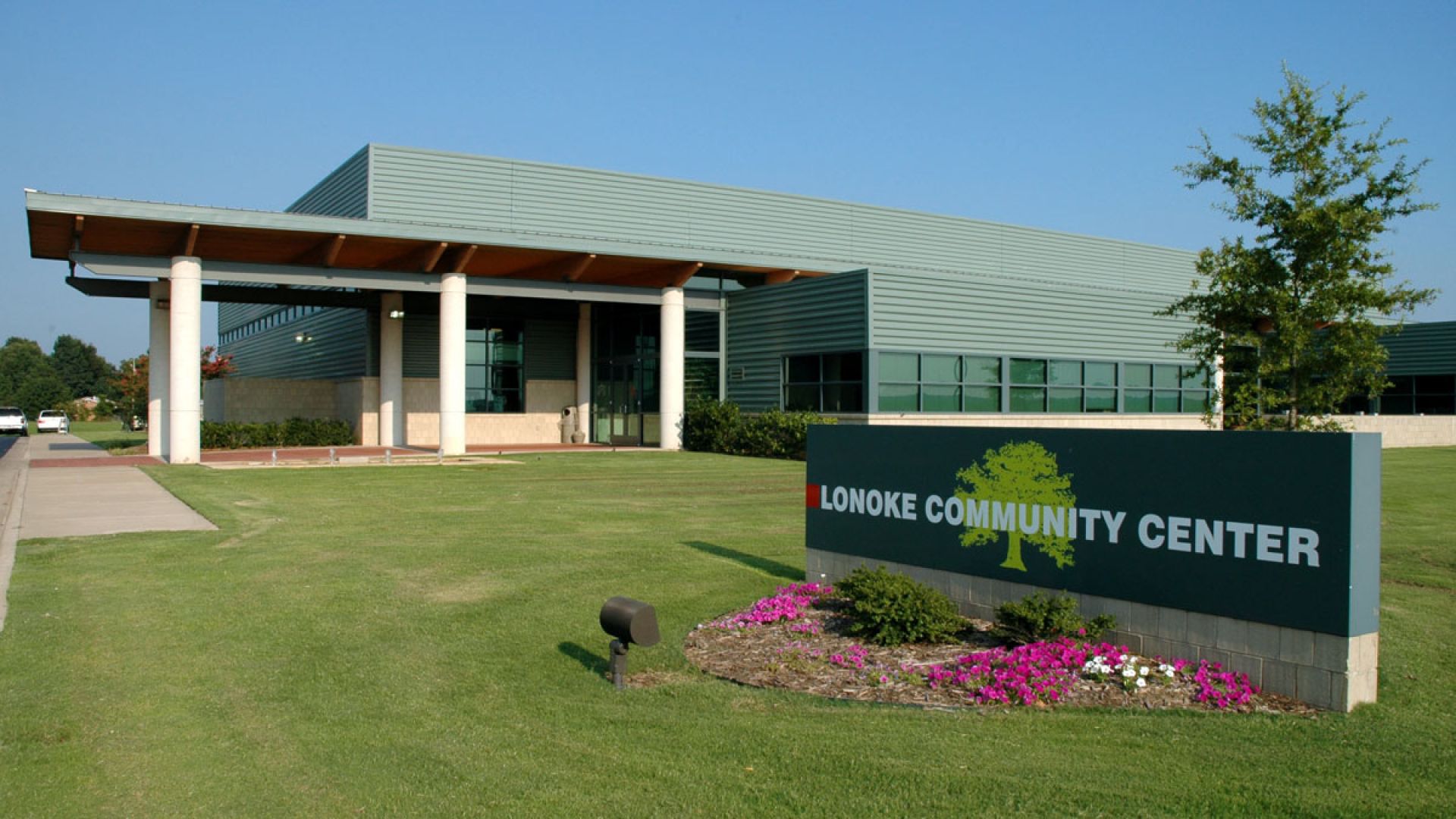 Lonoke Community Center